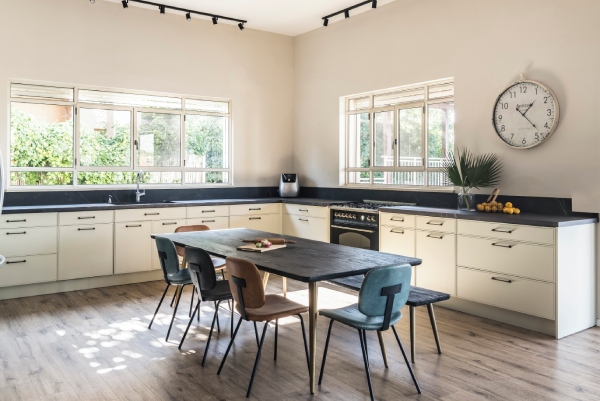 עולם של טעמים – כך תבחרו חלון למטבח | קליל - KLIL